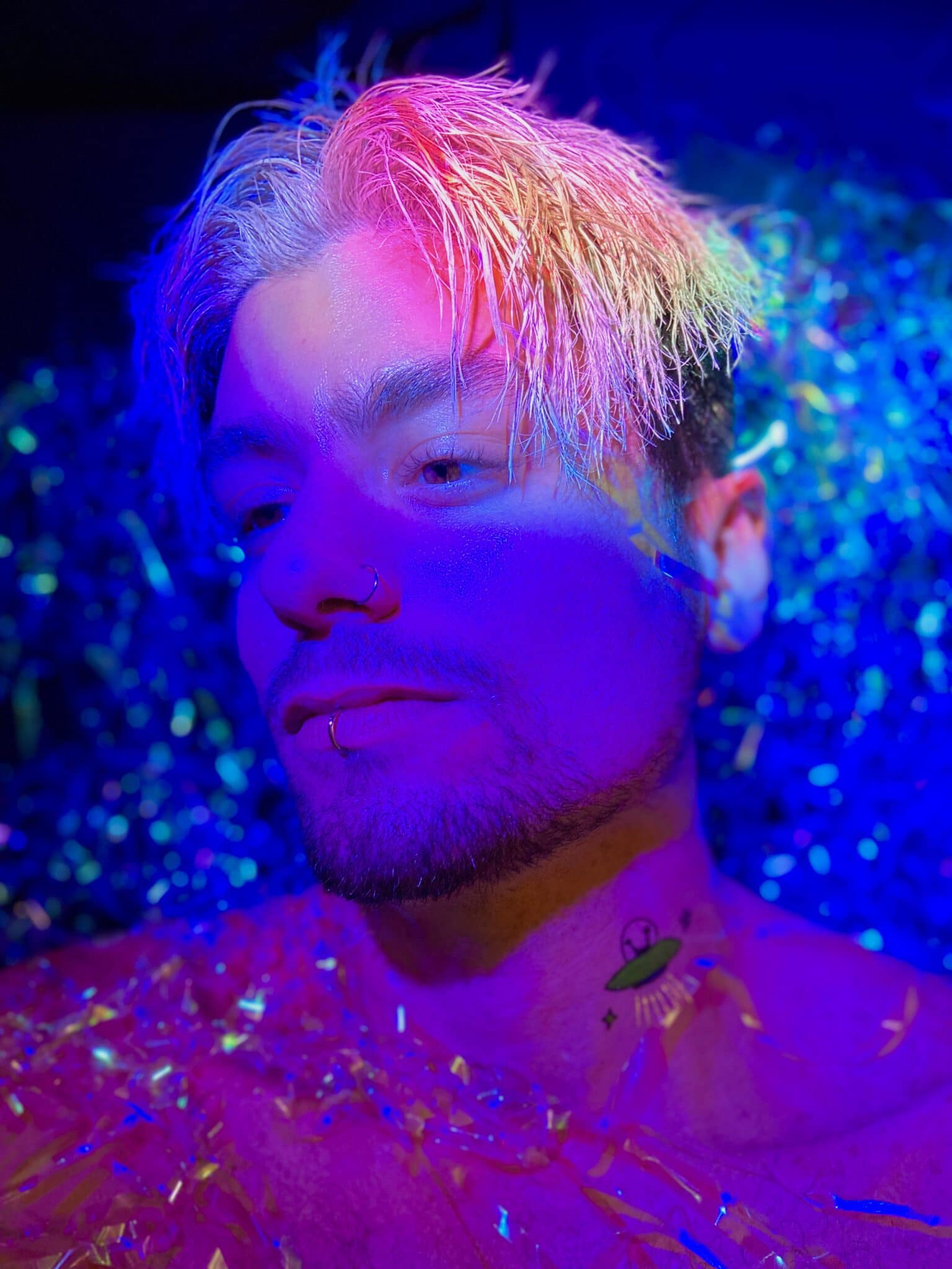 Singer Nyzar and the world of magic & open thoughts - Info Shymkent